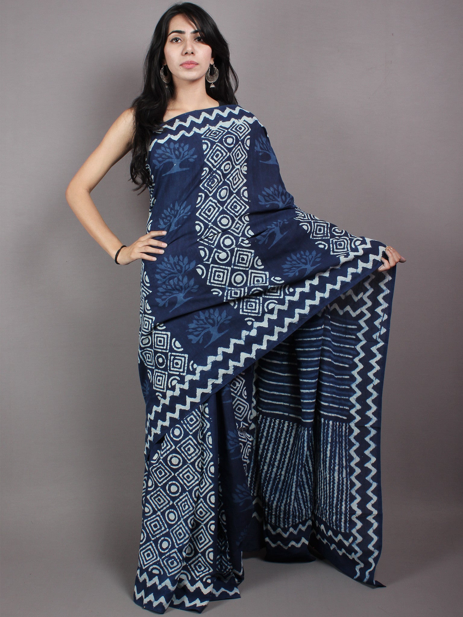 Indigo White Cotton Hand Block Printed & Painted Saree - S03170626 ...