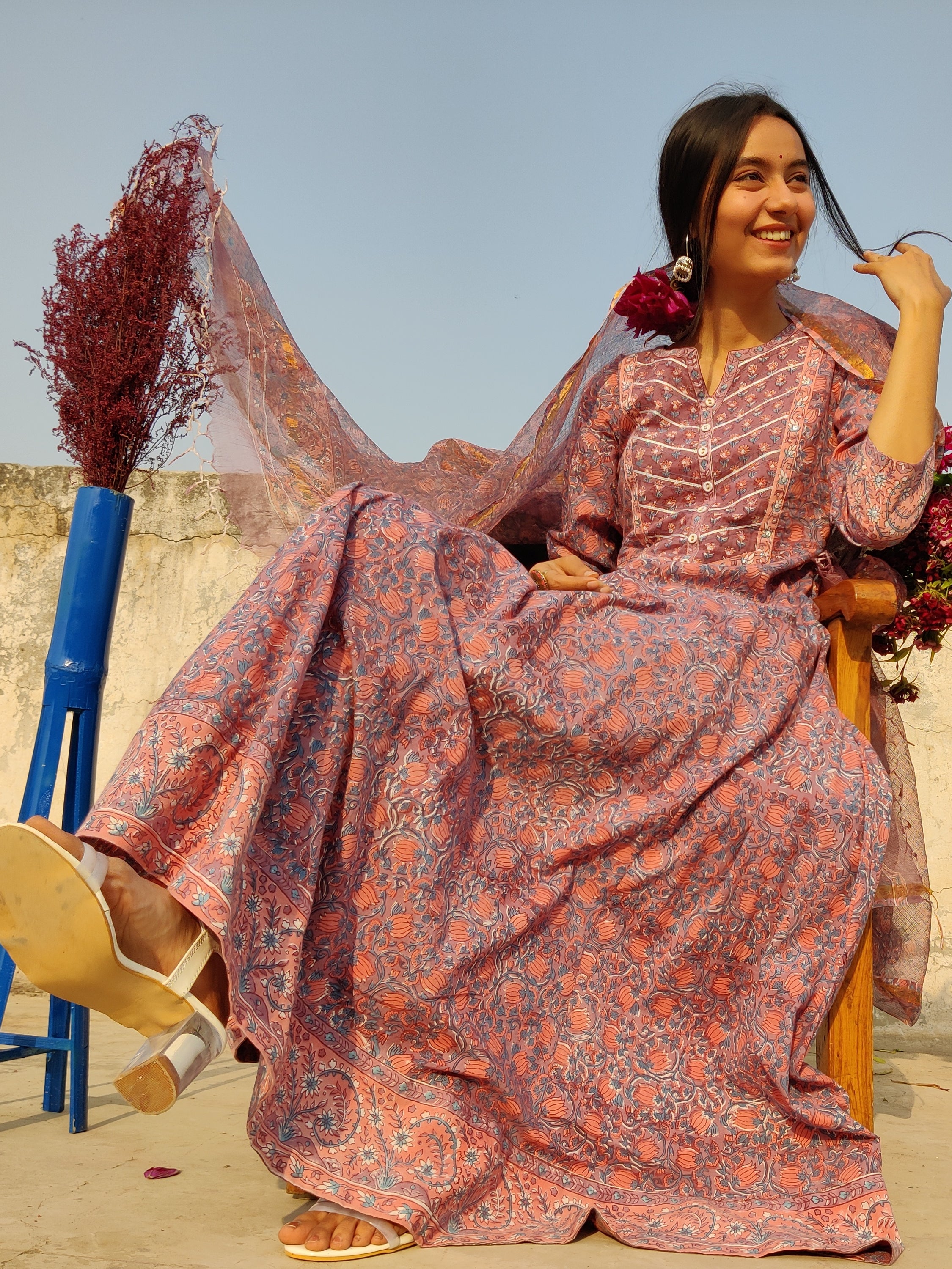 Jamni Samah Set Of Anarkali Pants Dupatta – InduBindu